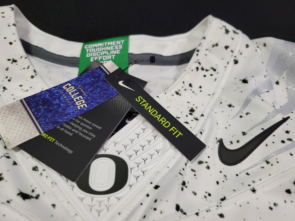 Nike Mens Oregon Ducks Football Eggshell Limited Jersey DH4475-100 SZ ...