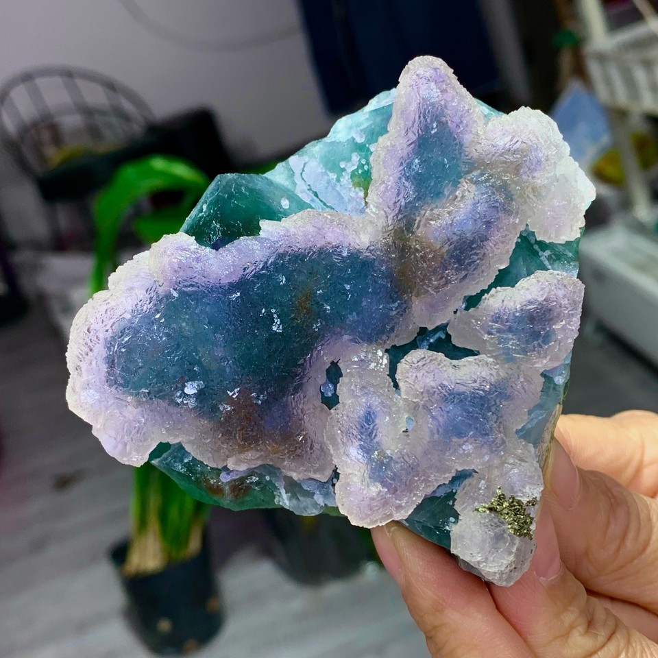 442G Natural transparent purple cubic fluorite mineral sample Inner ...