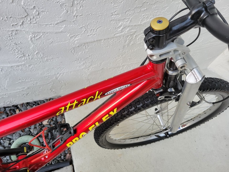 1997 Proflex Attack Expert Vintage Mountain Bike Risse Shocks, V-brakes ...