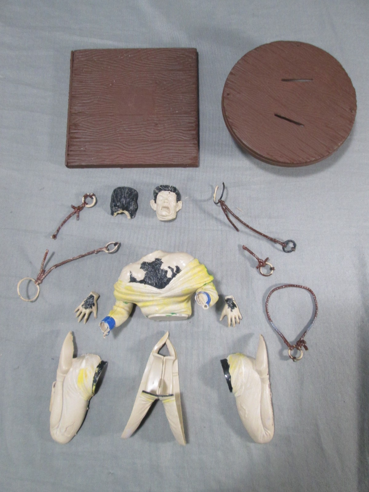 Monsters HUNCHBACK OF NOTRE DAME Model Kit GITD Vintage Aurora 1969 | eBay