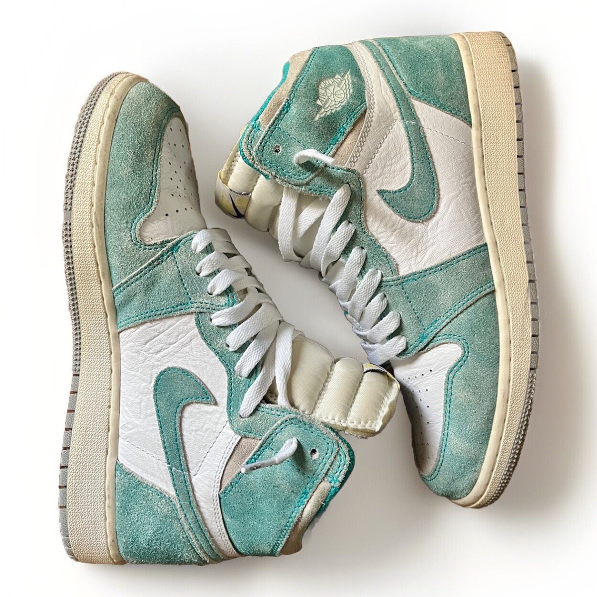 Size 7Y/8.5W Air Jordan 1 Retro High OG Turbo Green 555088 Size 7Y/8.5W Air Jordan 1 Retro High OG Turbo Green 555088
