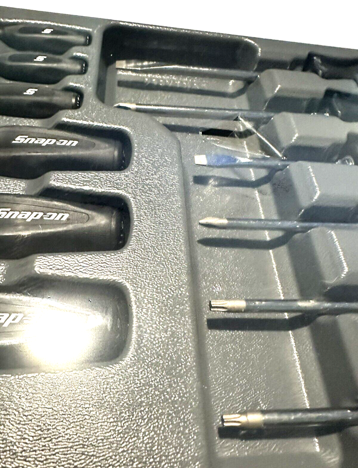 SNAP ON TOOLS SGDXW120B 12 pc Black Soft Grip Combination Screwdriver ...