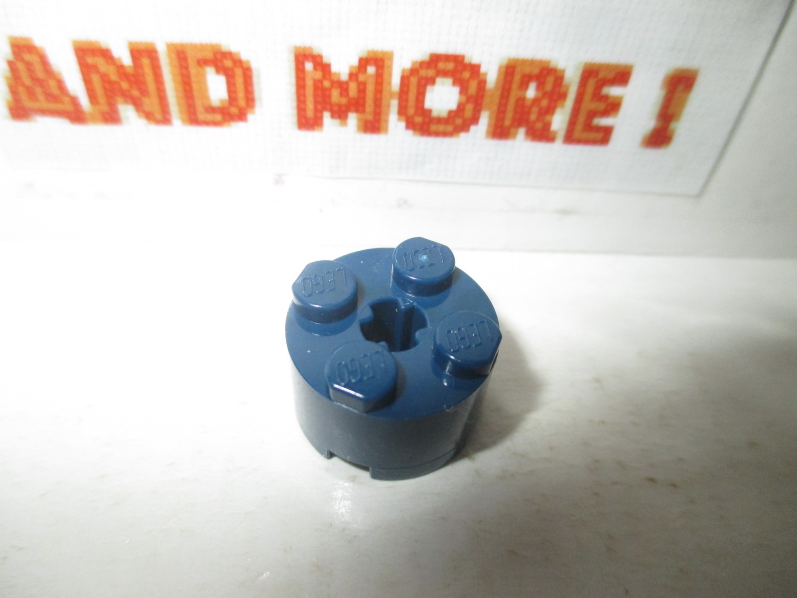 Lego -Brick Brique Ronde Round 2x2 Axle Hole 3941 - Choose Color and ...