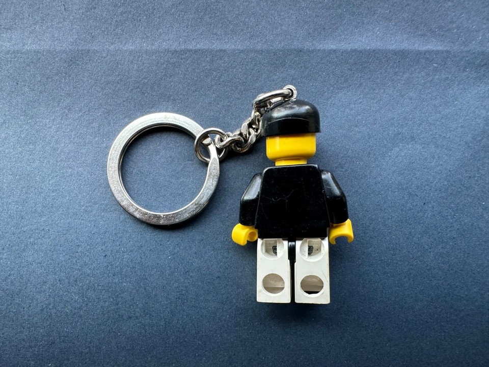 RARE VINTAGE 1980's Lego Minifigure Keychain, Police Officer, keyring ...