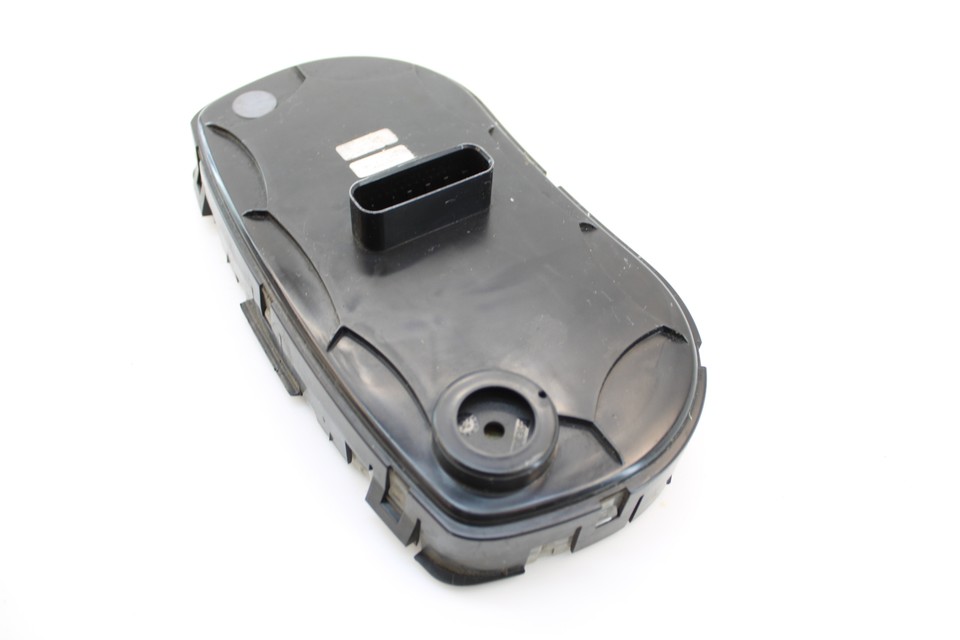 10-12 Spyder RT SPEEDO SPEEDOMETER DISPLAY GAUGES CLUSTER TACH 8K MILES ...