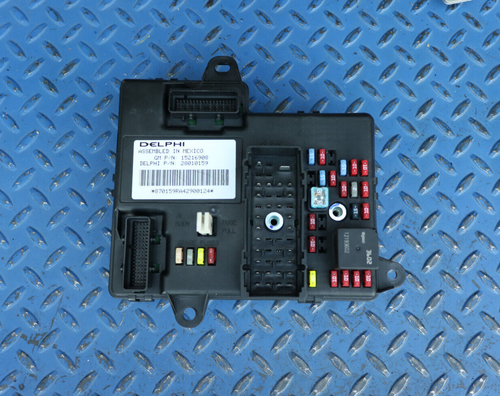 2005-2007 Chevrolet Corvette C6 Body Control Module Fuse Block BCM ...
