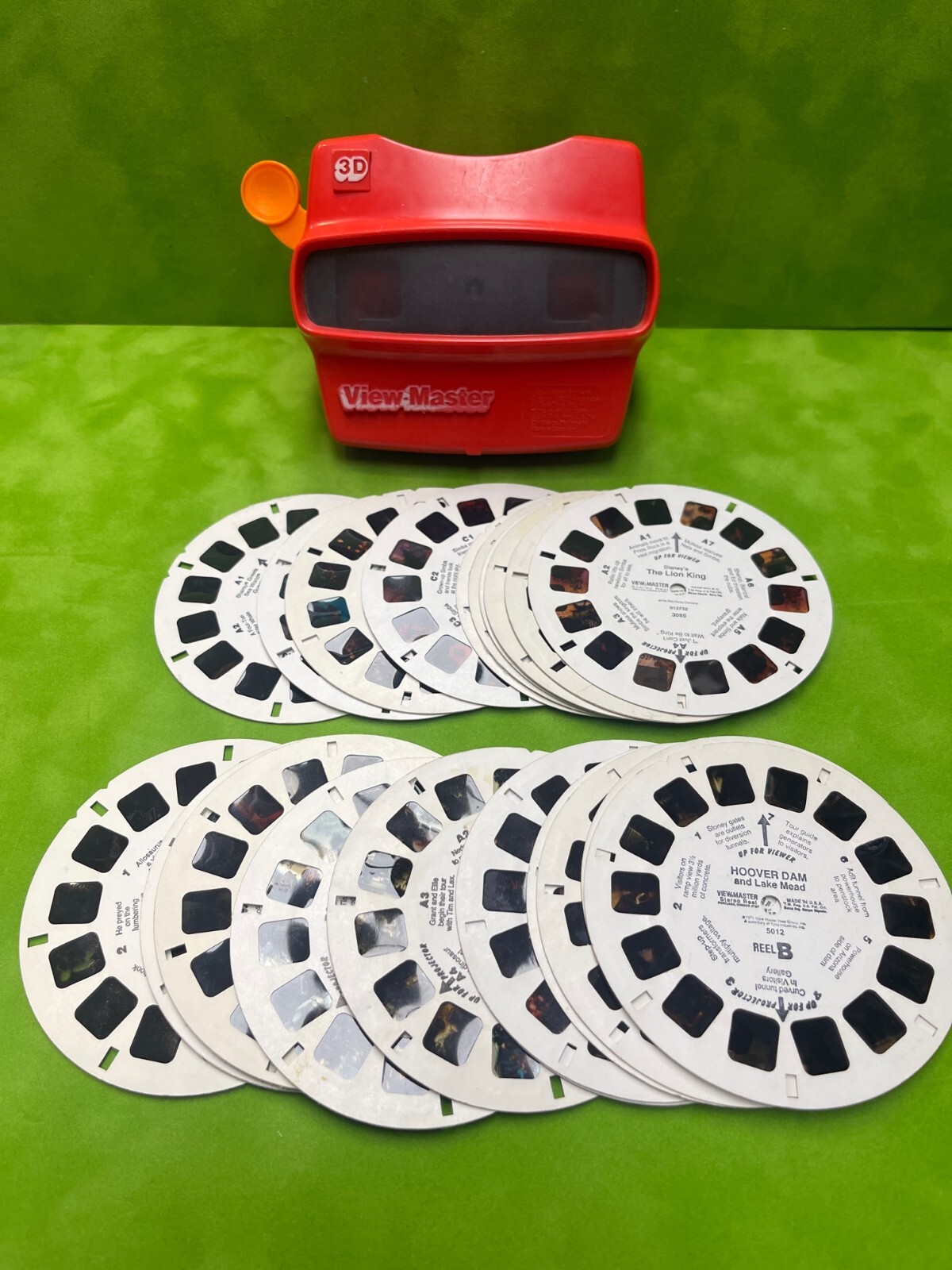 Vintage 1980s Red Viewmaster View-Master - With 21 Reels - View Master ...