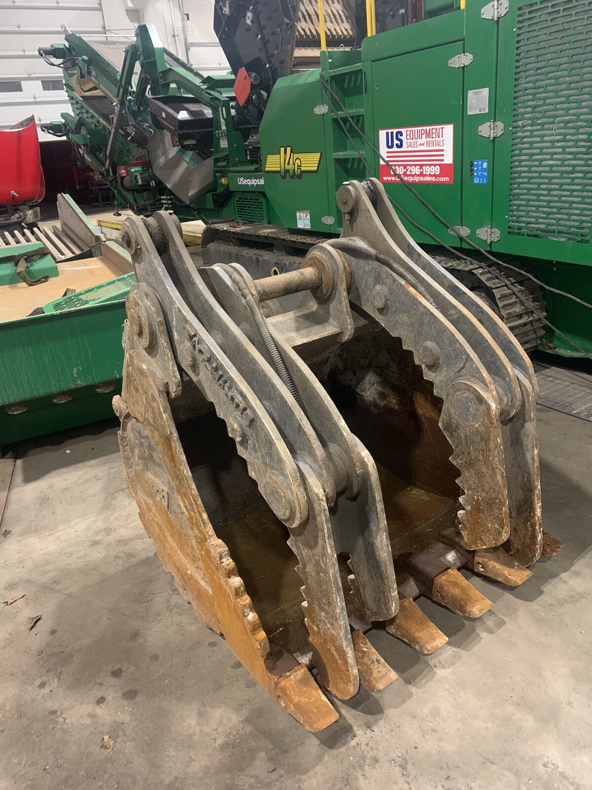 Tag-Mantis grapple bucket | eBay