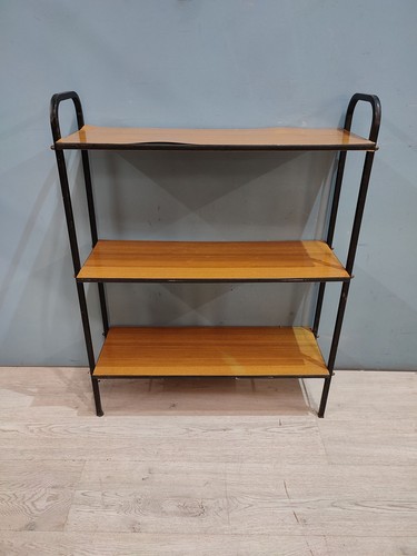 56558 Libreria in stile nordico con tre ripiani