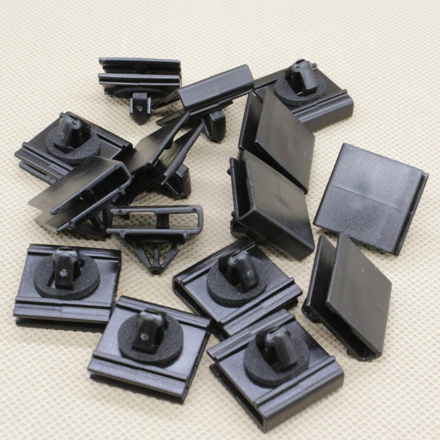 20x Rocker Molding Clips for Dodge Grand Caravan for Chrysler 6509288AA ...