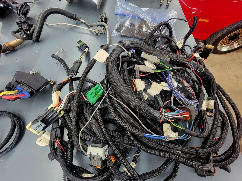 Edelbrock TPI System W/ Computer Harness Xfi Edash Unit Throttle Body ...