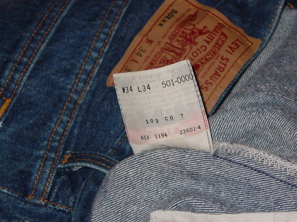Vintage Levis 501xx 32 x 30 measured Dark USA Made Levi's Vintage Levis 501xx 32 x 30 measured Dark USA Made Levi's