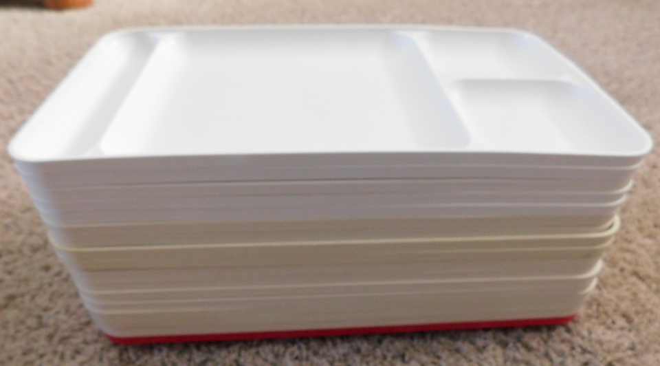 25-786 Vint Tupperware Lot 21 Divided Trays 4 Compartment Lunch Camping ...