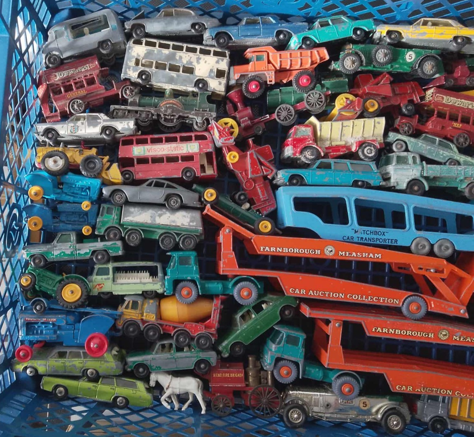 ORIGINAL VINTAGE DIECAST TOY JOB LOT LESNEY MATCHBOX MOKO CARS TRUCKS ...