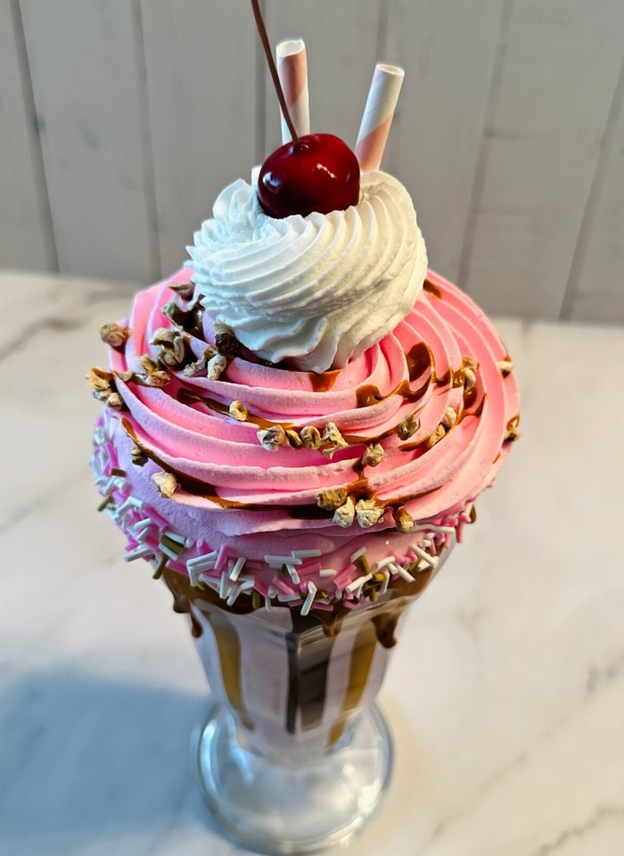 DEZICAKES Fake Milkshake Artificial Food Fake Pink Carmel Strawberry ...