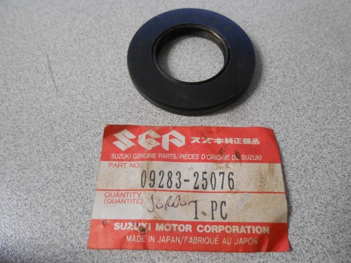 NOS Suzuki OEM Oil Seal 90-95 DR650 85-86 LT250 97-99 LT300 09283-25076 ...