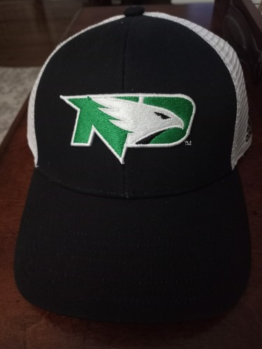 University Of North Dakota Fighting Hawks Hockey UND Trucker Mesh ...