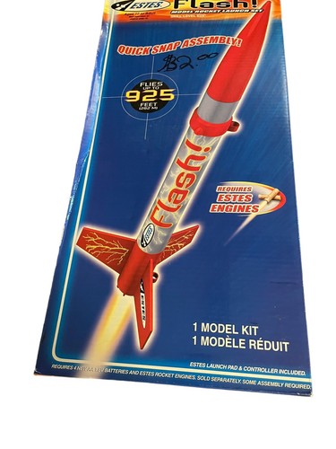 ESTES FLASH MODEL ROCKET LAUNCH SET red body pad control space base ...