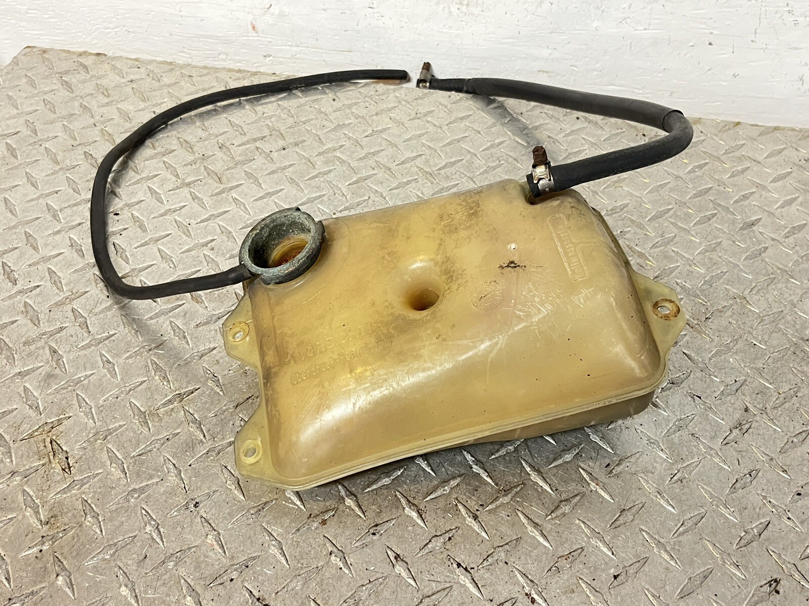 1984 Mercedes Benz W123 300D Coolant Reservoir Overflow Tank Expansion ...