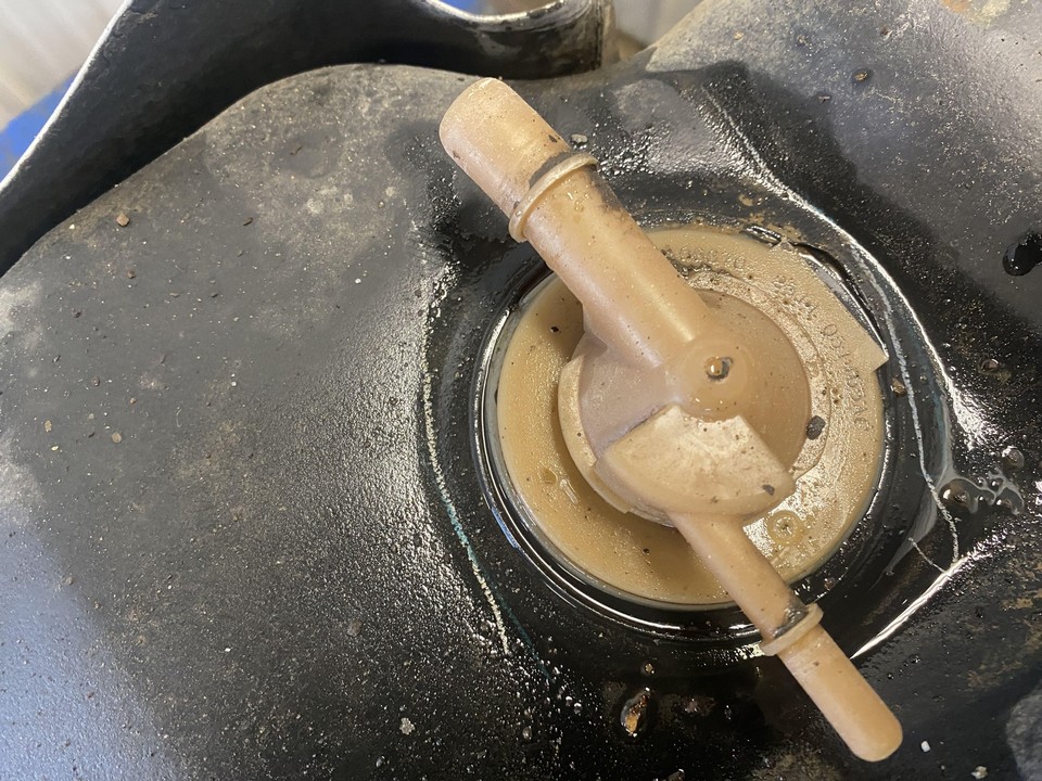 04-05 CHEVY COLORADO FUEL GAS TANK 19.6 GALLON | eBay