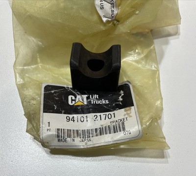 94101-21701 Cat Lift Bracket | eBay