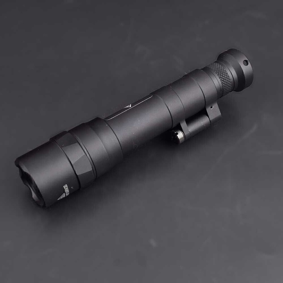 1400 Lumens M640DF Dual Fuel LED Weapon Light Offset side Mount Hunting ...