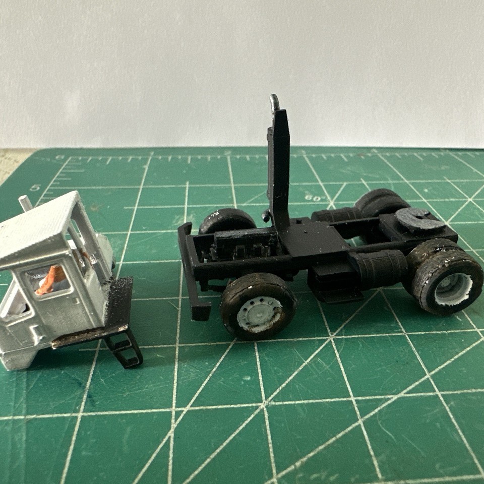 UTR Container Truck 1/87 HO Scale | eBay