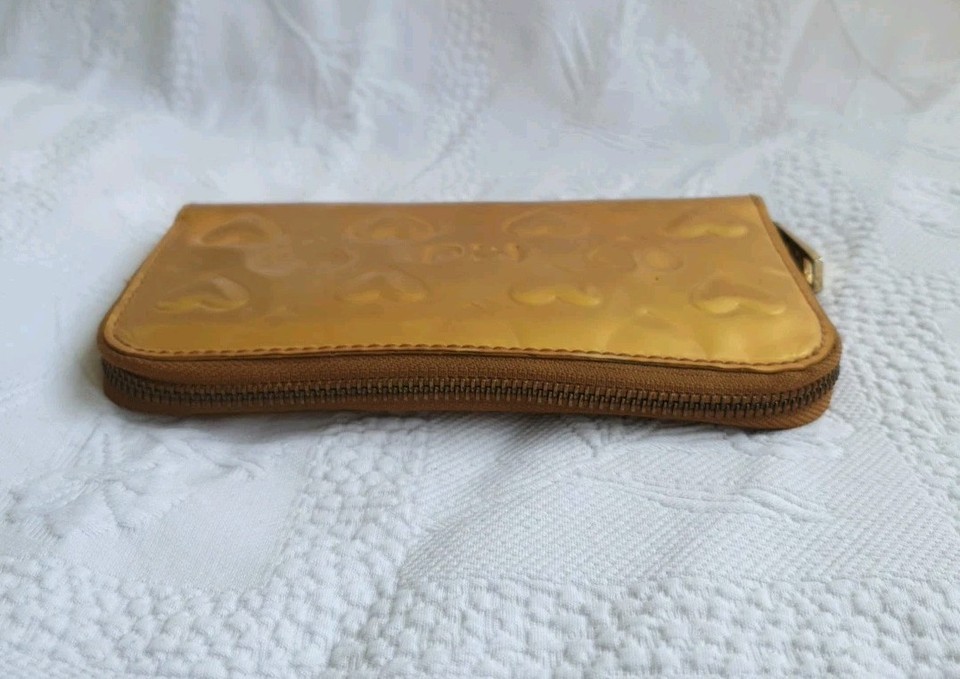 Marc By Marc Jacobs Women Zip Around Heart MJ Coin Wallet Gold-Tone ...