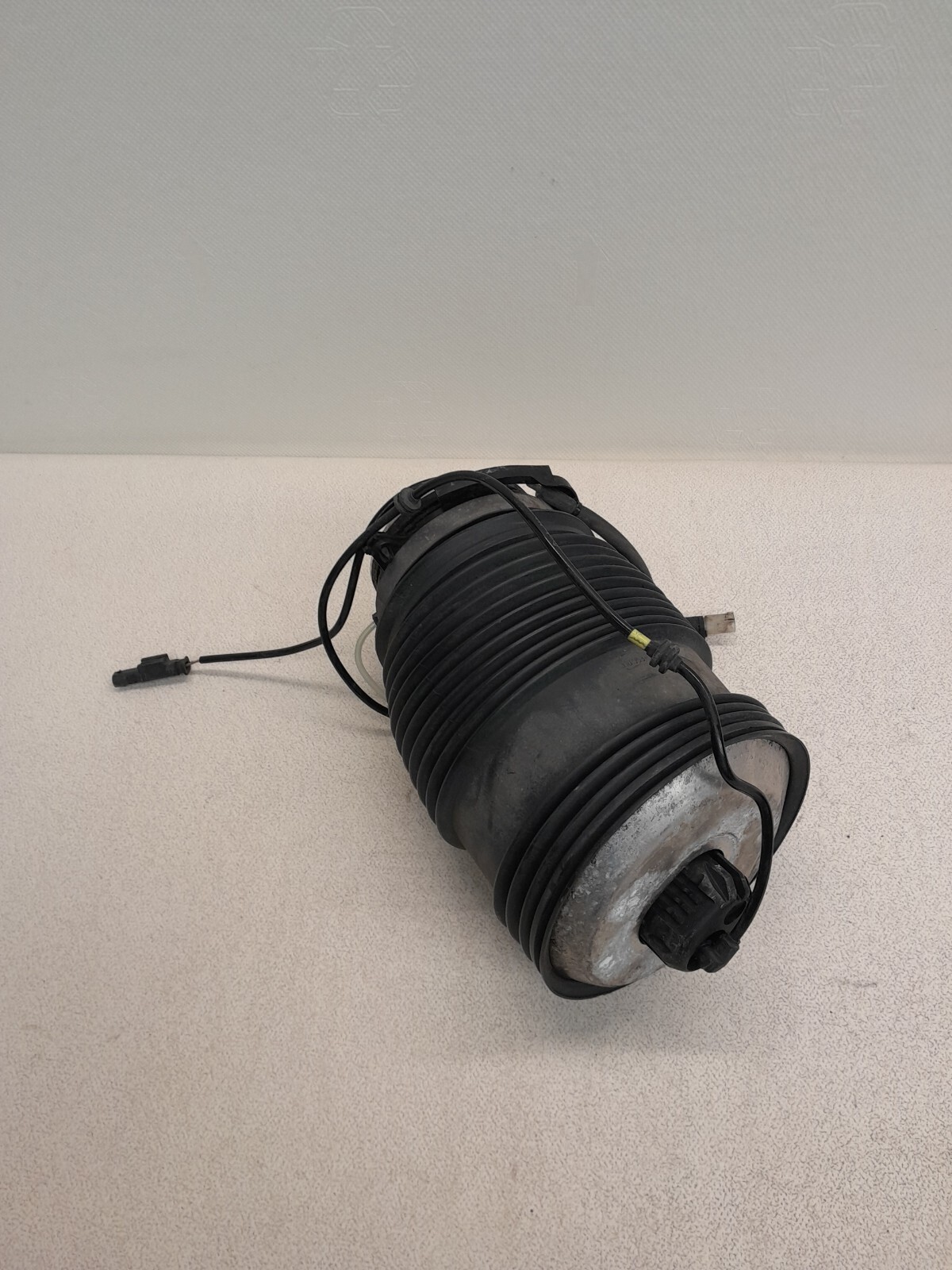OEM MERCEDES GLC AMG X253 REAR LEFT AIR SUSPENSION BAG SHOCK ABSORBER ...