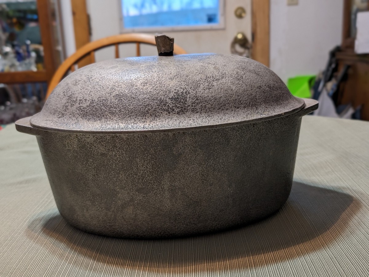 Vintage Club Aluminum Cookware Hammercraft Oval Dutch Oven