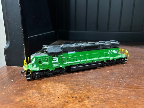 HO Scale Athearn Burlington Northern BN SD40-2 diesel locomotive 7056 | eBay