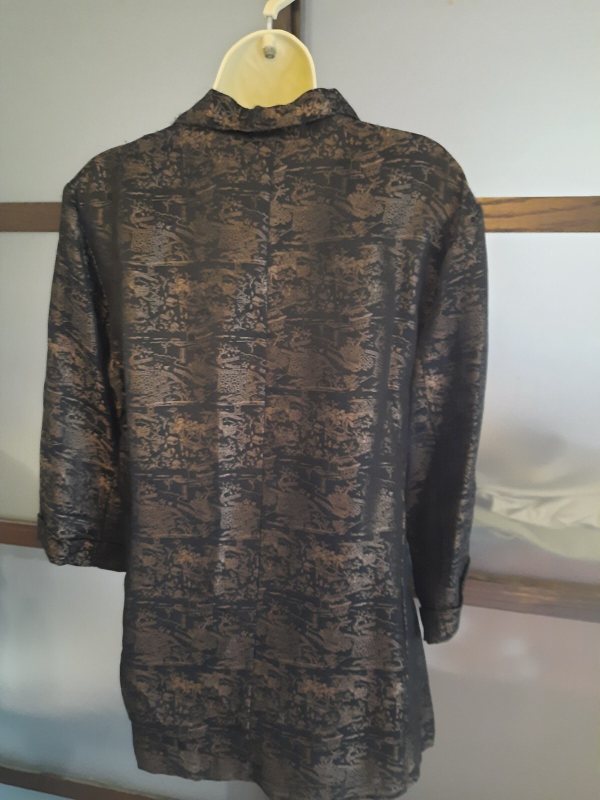 Chicos Designs Top Blouse Size 2 Asian Print Silk Blend Black 3 4