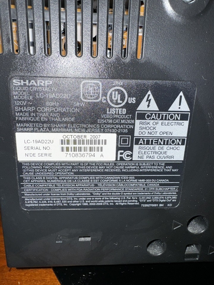 Sharp TV / DVD LC-19AD22U 19" TV DVD Combo NO Remote, HDMI A/V S-Video ...