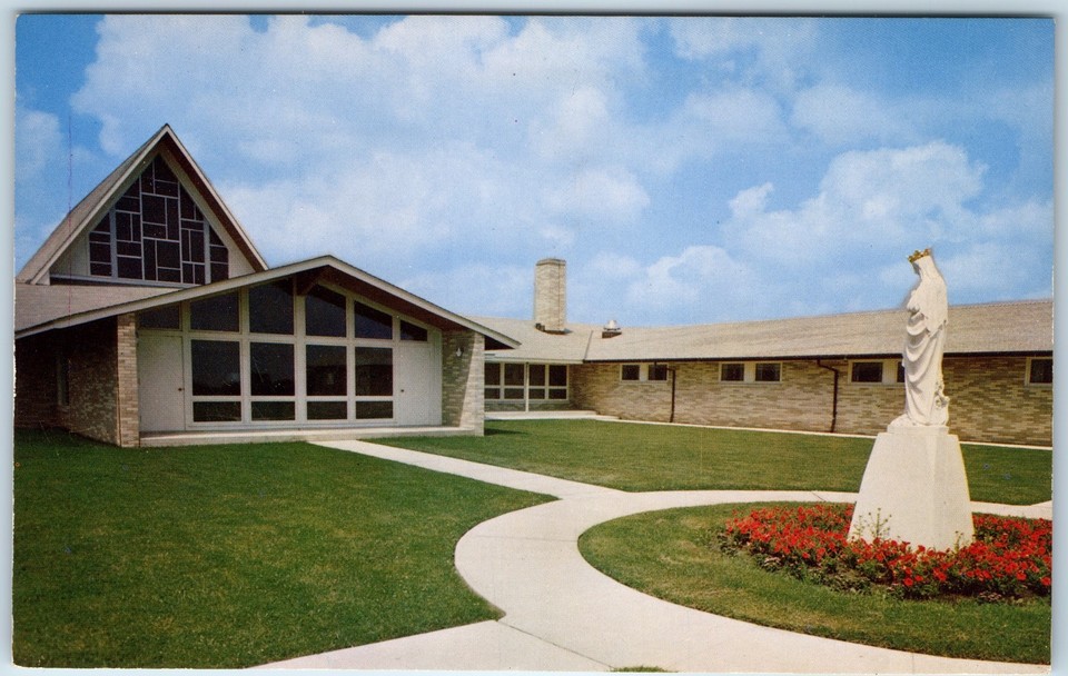 c1960s Cedar Falls, IA American Martyrs Retreat House Christian Church ...