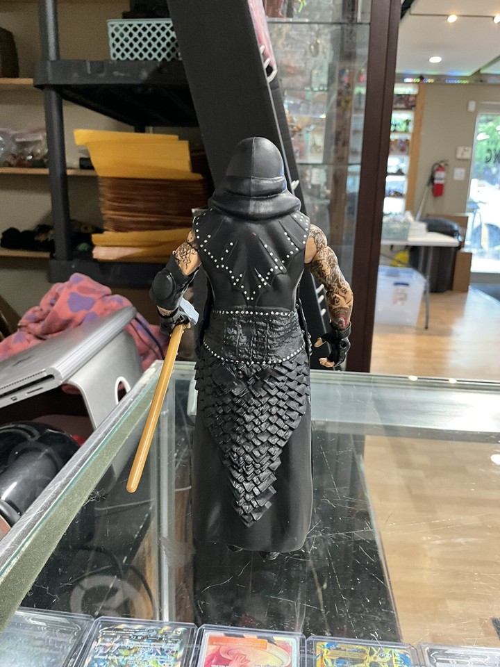 The Undertaker Figure Mattel WWE Wrestling 2011 Figure With Robe And ...