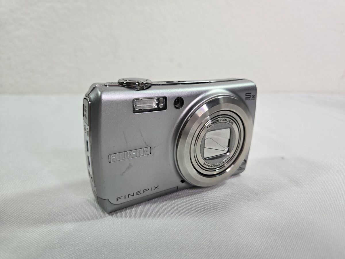 FUJIFILM FINEPIX F100fd Silver Compact Digital Camera | eBay FUJIFILM FINEPIX F100fd Silver Compact Digital Camera | eBay
