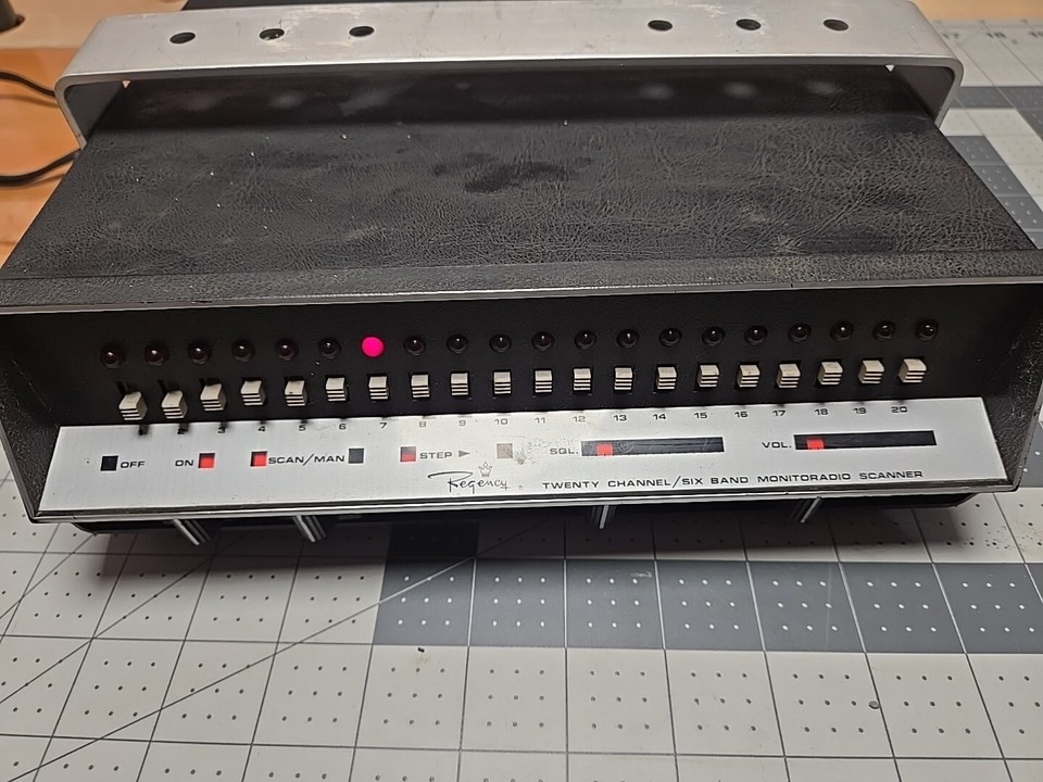 Regency Monitoradio Scanner Model ACT-R20/6 20 Channel 6 Band Receiver Powers Up | eBay