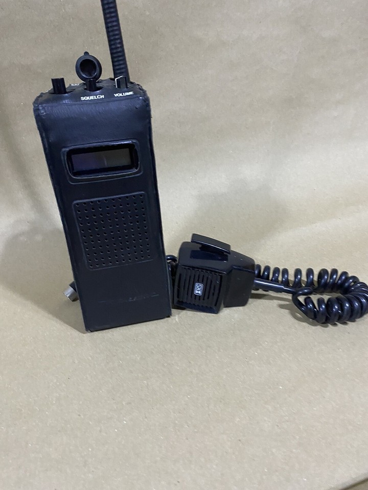 REALISTIC TRC-216 40 Channel Citizens Band Transceiver Tested W Cover ...