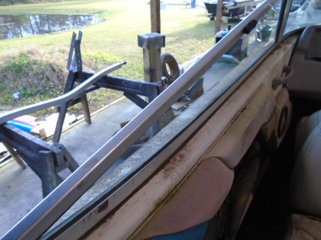 USED 1995 CHAPARRAL 180 18' TAYLOR MADE PORT SIDE GLASS WINDSHIELD ...