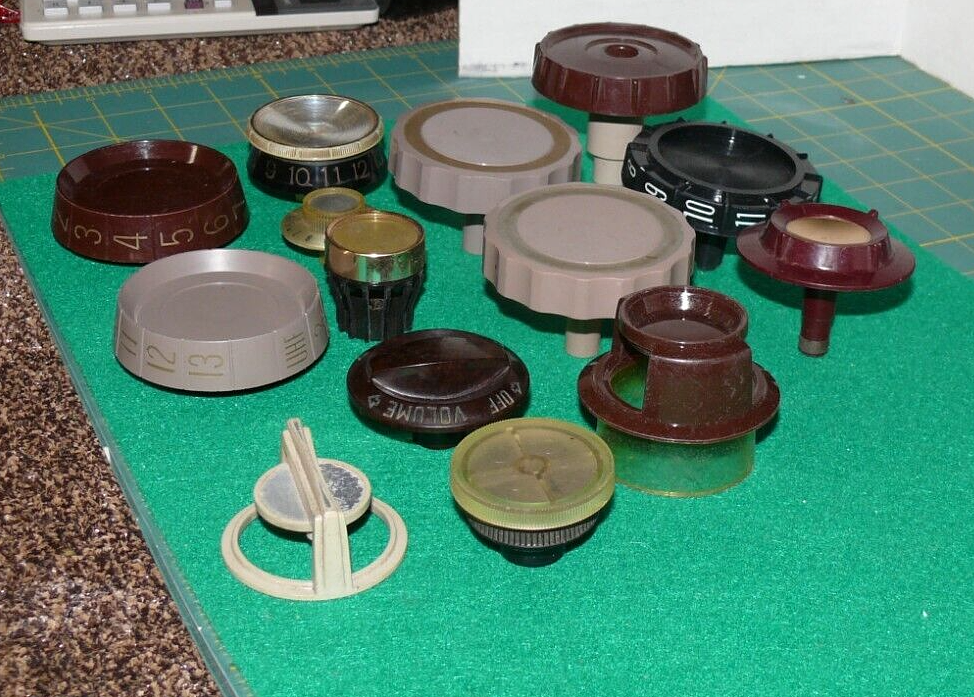 Lot Of 14 Vintage TV Channel Selector Knobs 1950 - 60's Electronics ...