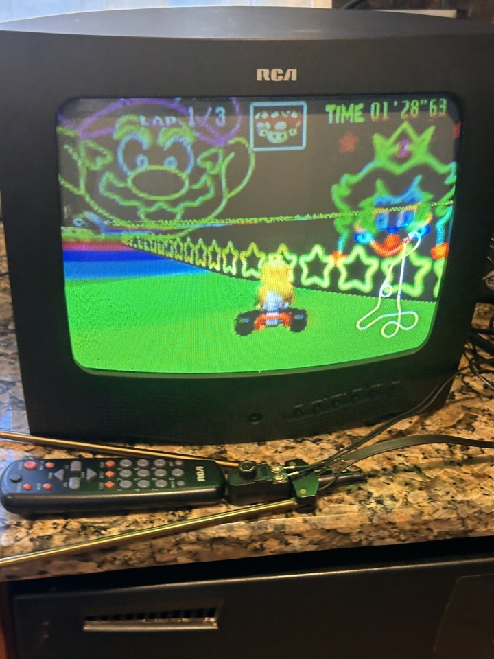 Vintage RCA Tv Retro Gaming Crt Television 2000 E13309 w Remote ...