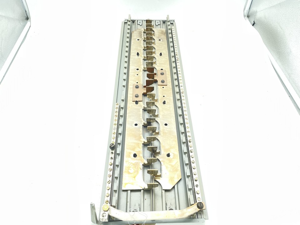 Murray Main Breaker Busbar 200 Amps 40 Spaces 2 Sided (Body Damage) | eBay