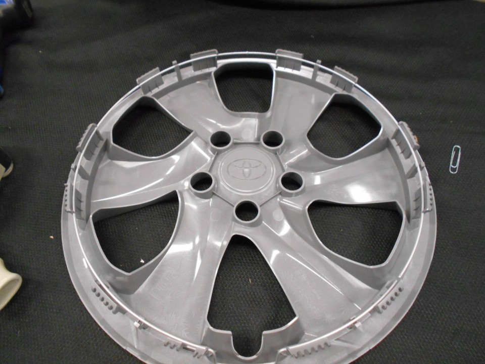 Toyota RAV4 (2019-2025) OEM 17" WHEEL COVER / HUBCAP used Free ship ...