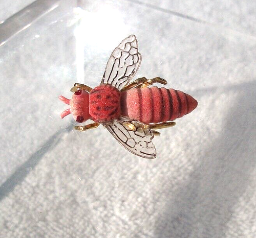 Vtg Pink WASP BEE INSECT BUG Brooch Pin CLEAR LUCITE WINGS Fuzzy Body ...