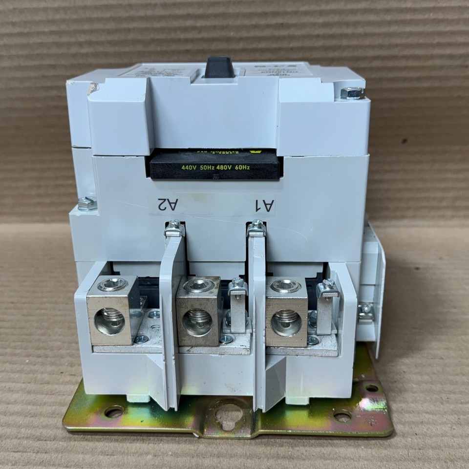 NEW EATON CN15NN3 NEMA 4 CONTACTOR 3P 3PH 135TA 600V 480V COIL NNB ...