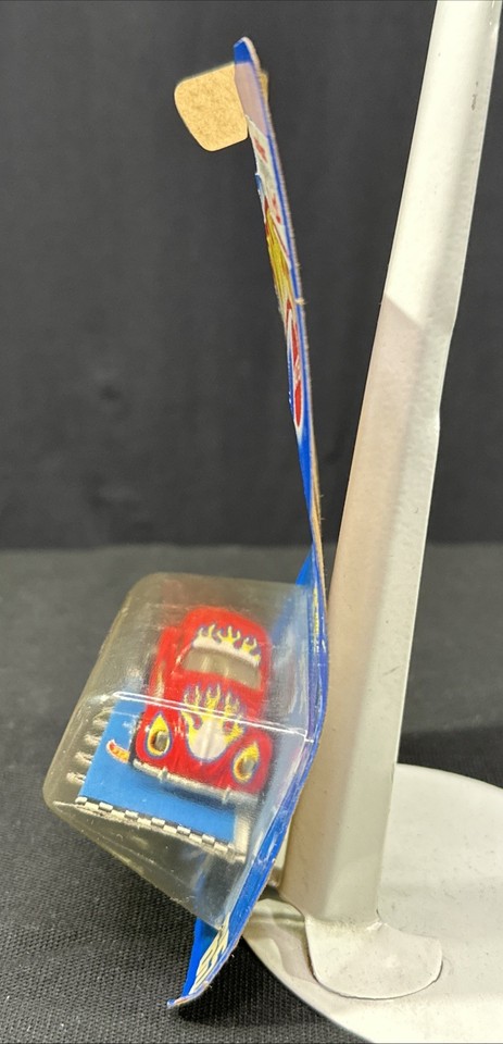 Hot Wheels Blackwall Blue Card VW BUG Red #65 | eBay