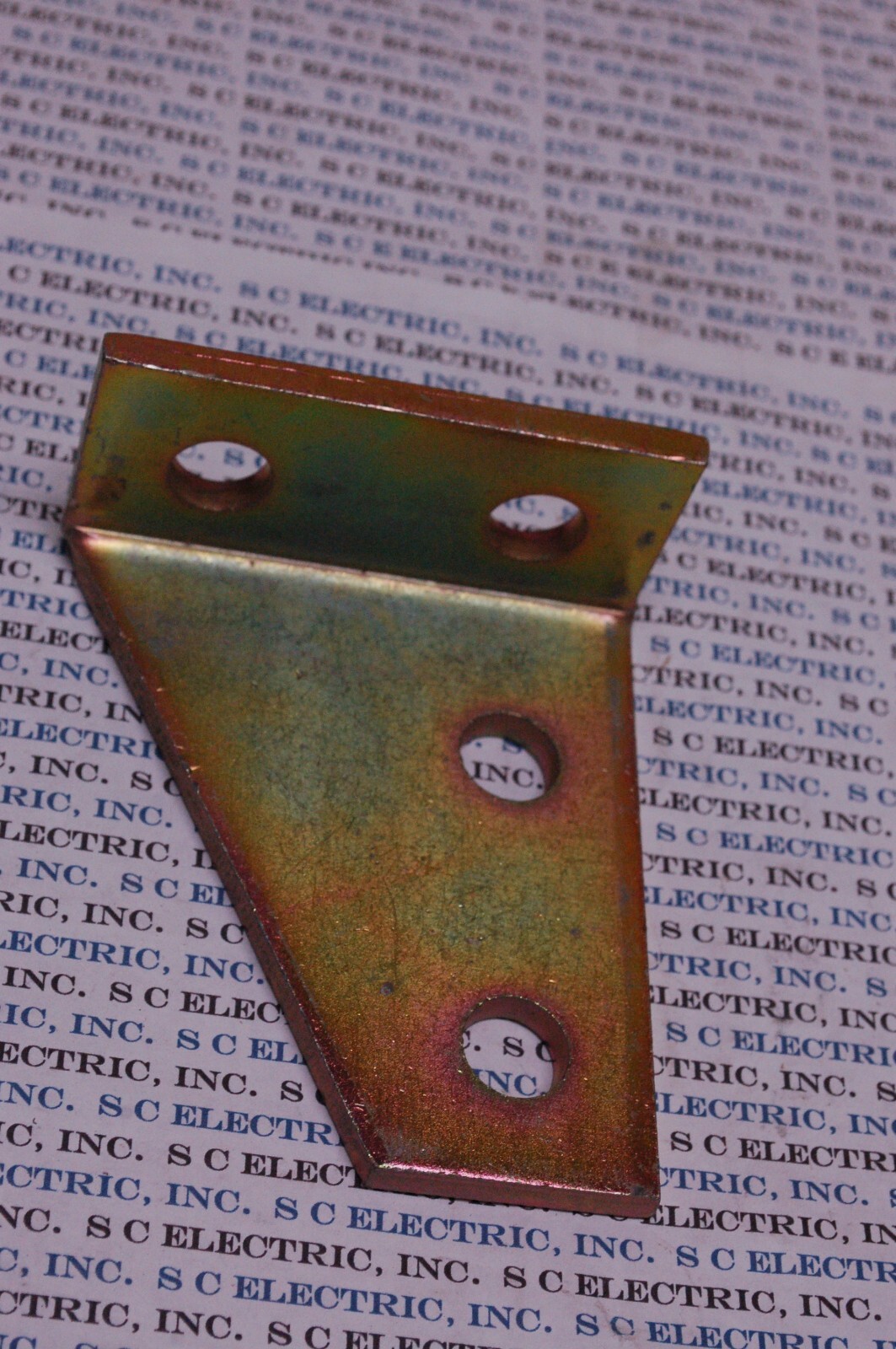 Like Unistrut 4-Hole Bracket Metal P1381EG | eBay