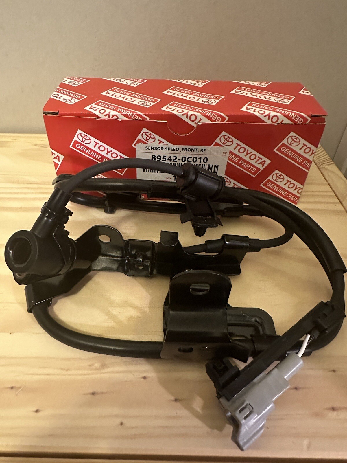 895420C010 Genuine Toyota Sensor Speed Front RH 89542-0c010 for sale ...