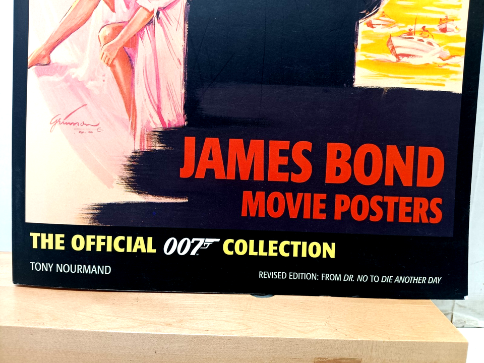 JAMES BOND MOVIE POSTERS: THE OFFICIAL 007 COLLECTION REVISED Tony ...