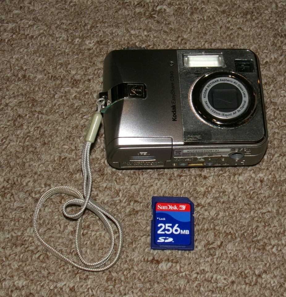 Nice Kodak Digital Camera EasyShare C340 5.0MP Silver With Case and San ...